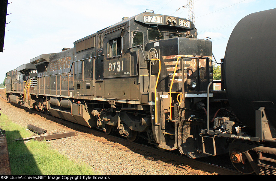 NS C40-8 #8731 on 32A